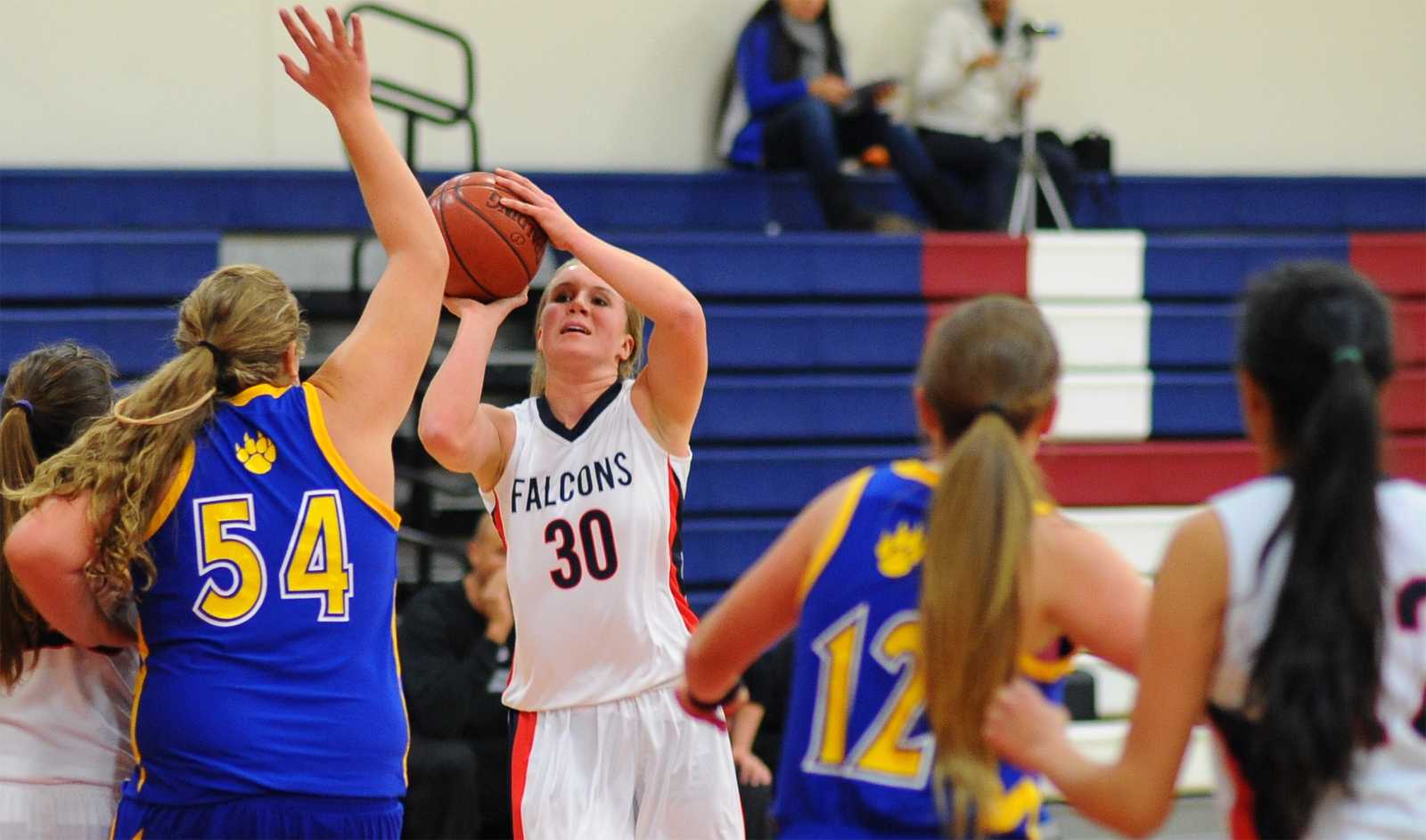 Hannah Johnson: basketball player extraordinaire – The Saratoga Falcon